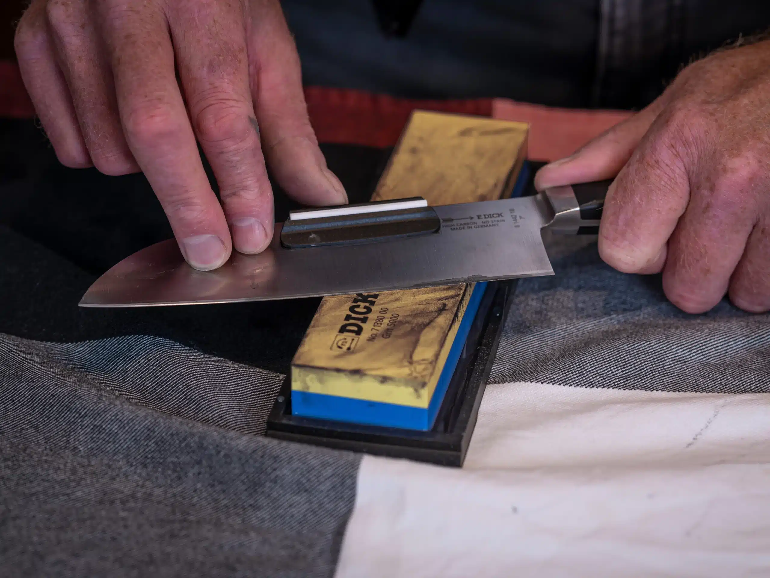 Neue F. DICK Abziehsteine für den Feinschliff und die Politur ...