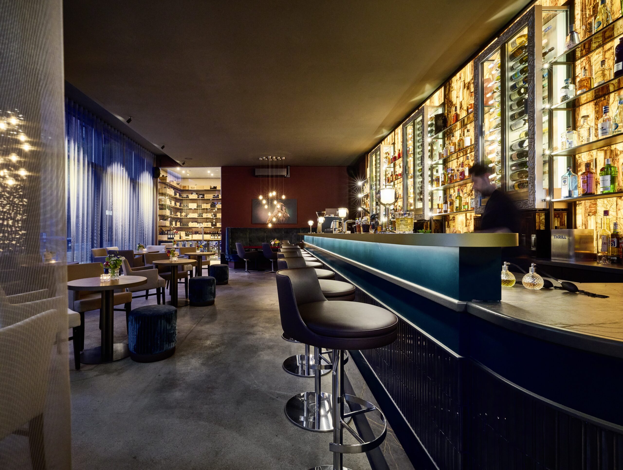 Hamburgs neuer Bar-Hotspot: FALCO’S BAR in der HafenCity eröffnet – die ...